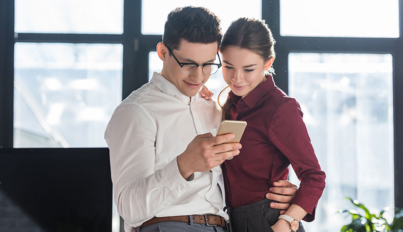 12 Signs of Emotional Infidelity that Can Lead You to a Real Affair ...