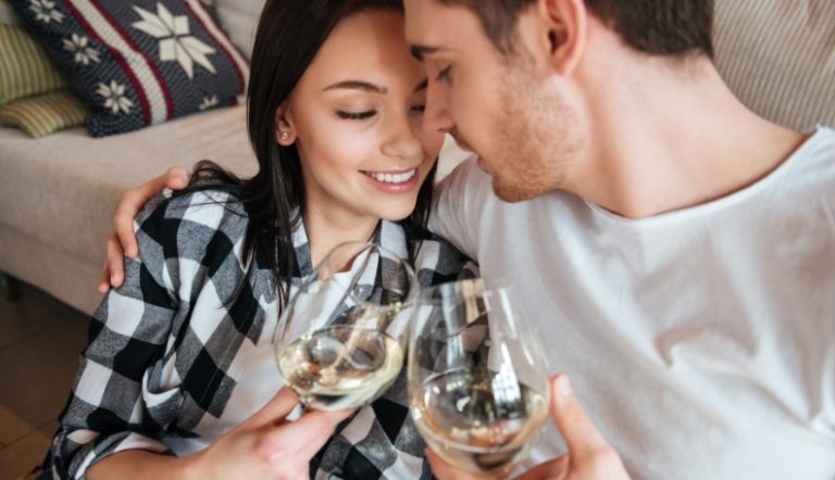 Define the Relationship: 30 Signs It’s Time to DTR & How to Talk About ...